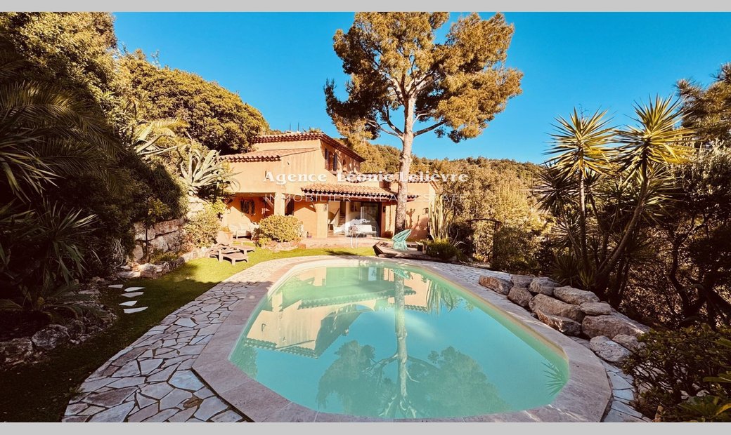 Vente Villa 5 In Roquebrune Sur Argens, Provence Alpes Côte D'azur ...