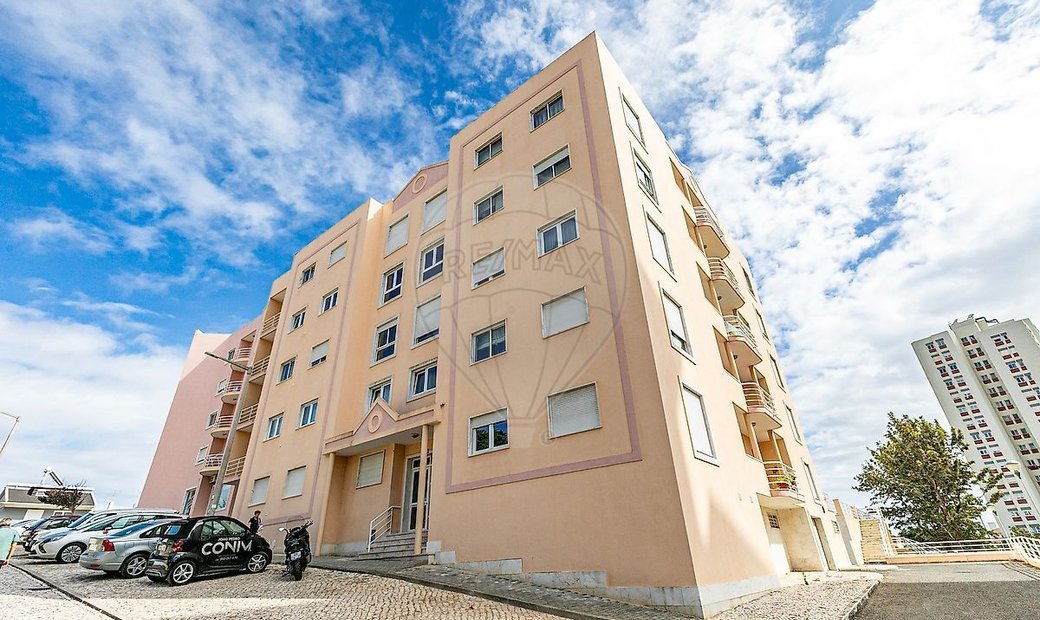 Apartment Cascais Portugal In Parede, Lisbon, Portugal For Sale (15303231)