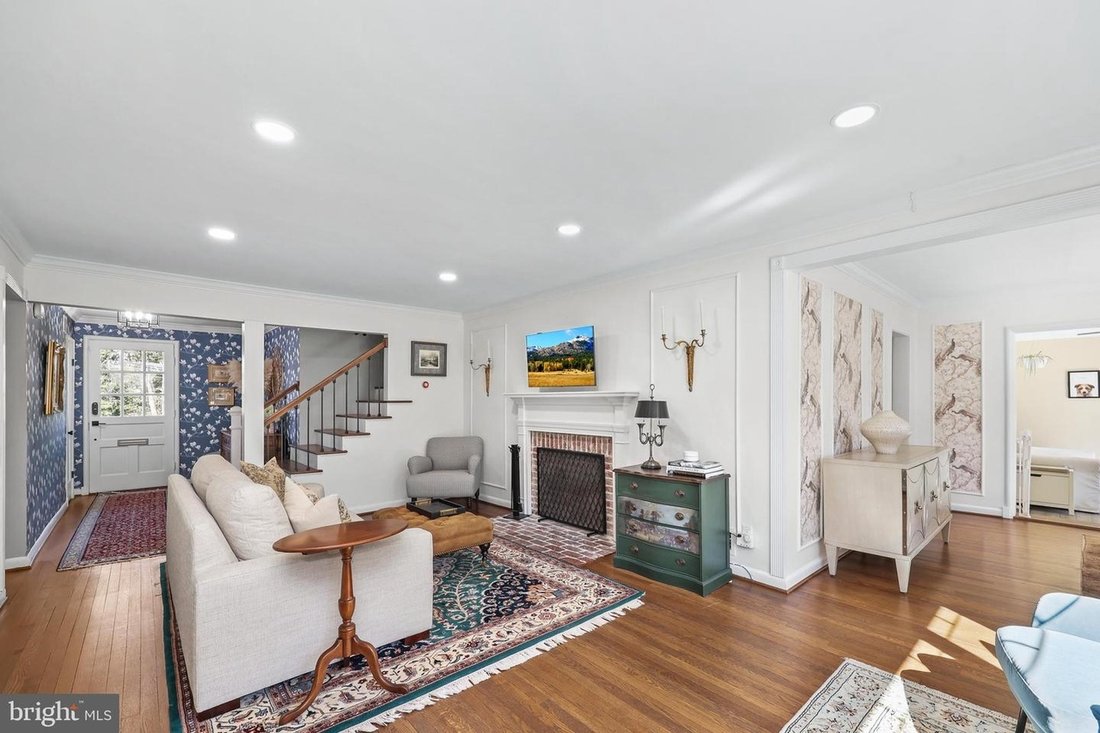 5 Spring Hill Ct In Chevy Chase, Maryland, United States For Sale ...