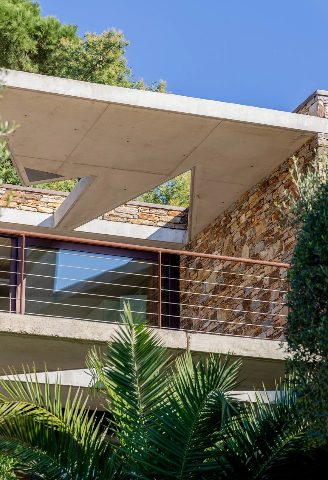 Villa à Gigaro Par Rudy Ricciotti In La Croix Valmer, France For Sale ...