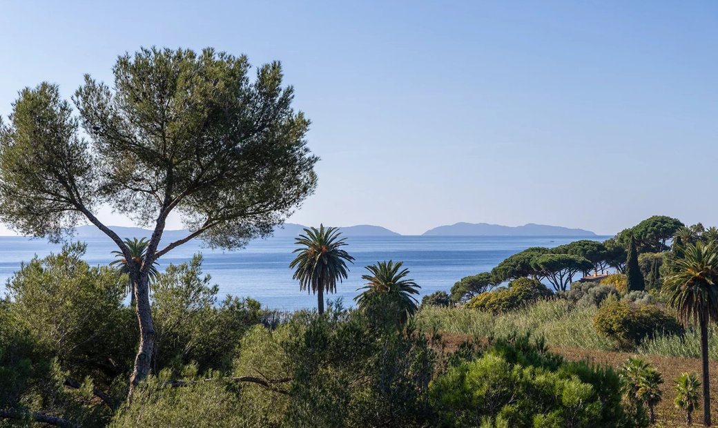 Villa à Gigaro Par Rudy Ricciotti In La Croix Valmer, France For Sale ...
