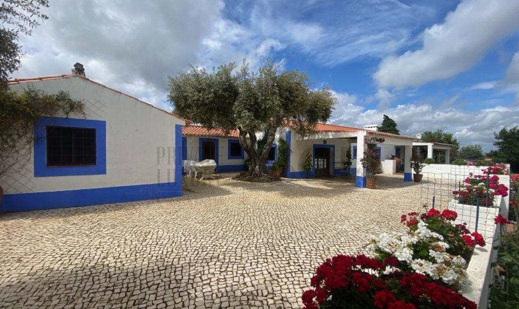 Typical Alentejo Farm, With Two Rooms, Swimming Pool And In Beja ...
