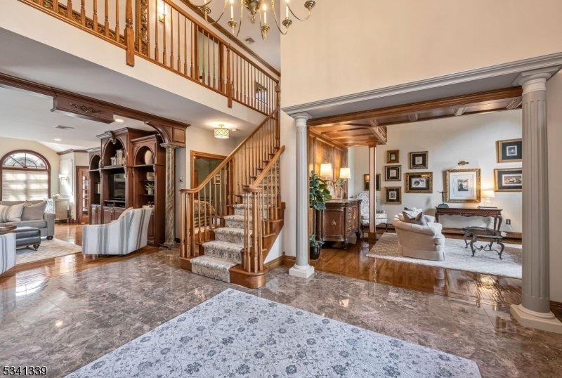 5 Bedrooms Single Family Detached In Wayne, New Jersey, United States ...