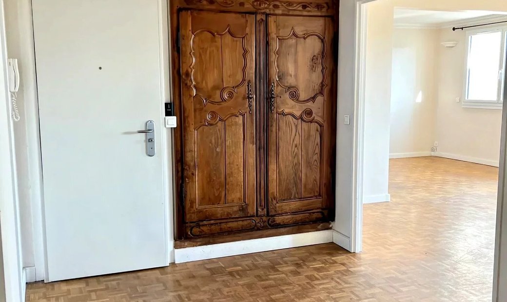 Paris 20ème Apartment In Paris, île De France, France For Sale (15306009)