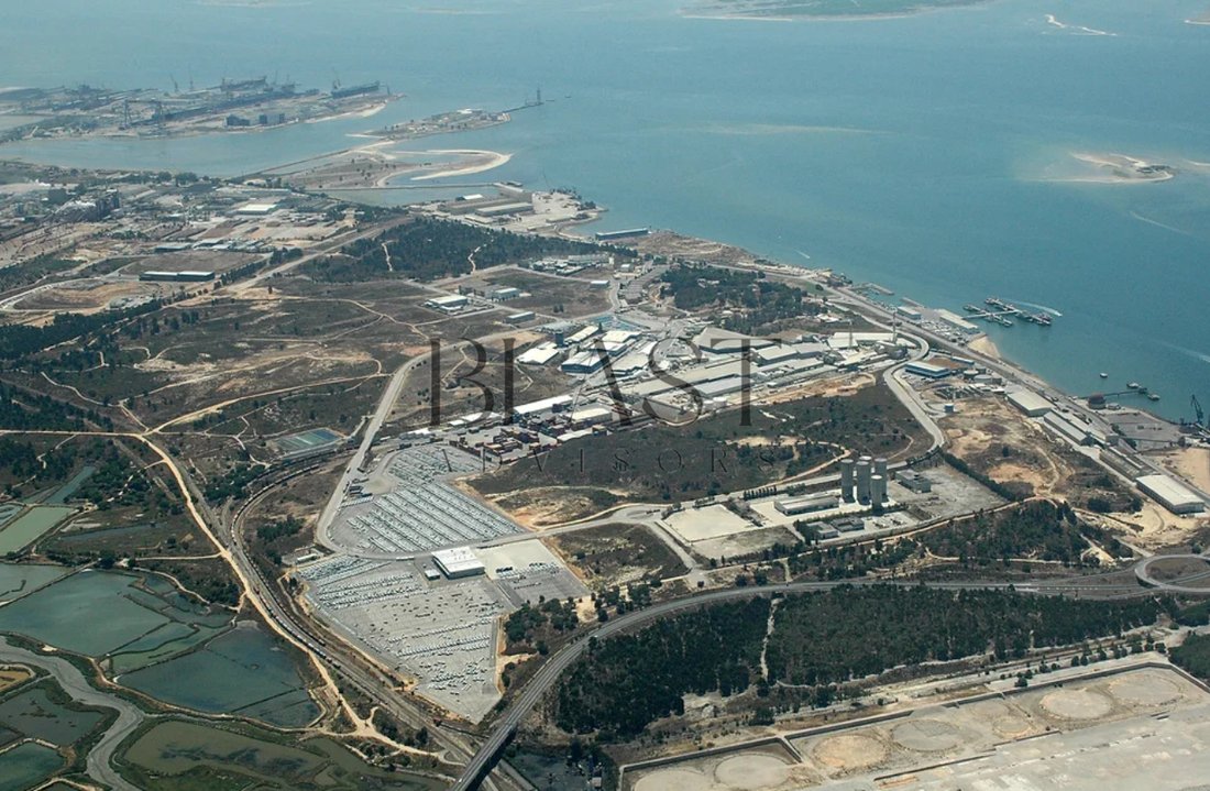 Plot Of 34,320 M² In The Sapec Bay Industrial Park, In Setúbal In ...