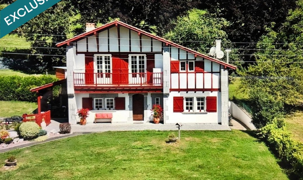 Maison Traditionnelle Idéale Pour In Saint Palais, Nouvelle Aquitaine ...