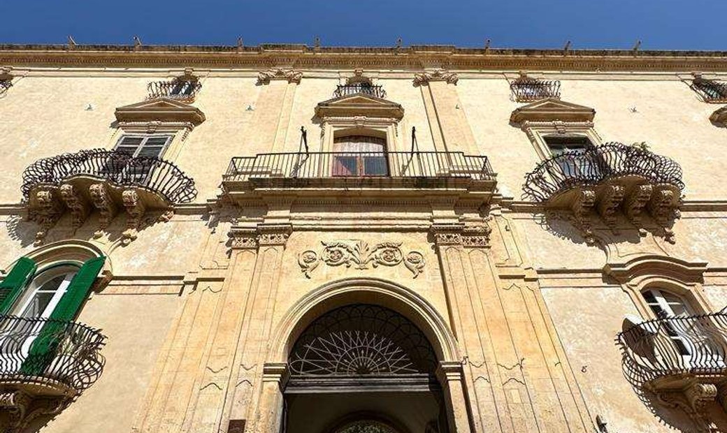 Historic Apartment Of 300 M2 In Palazzo Astuto In Noto, Sicily, Italy ...