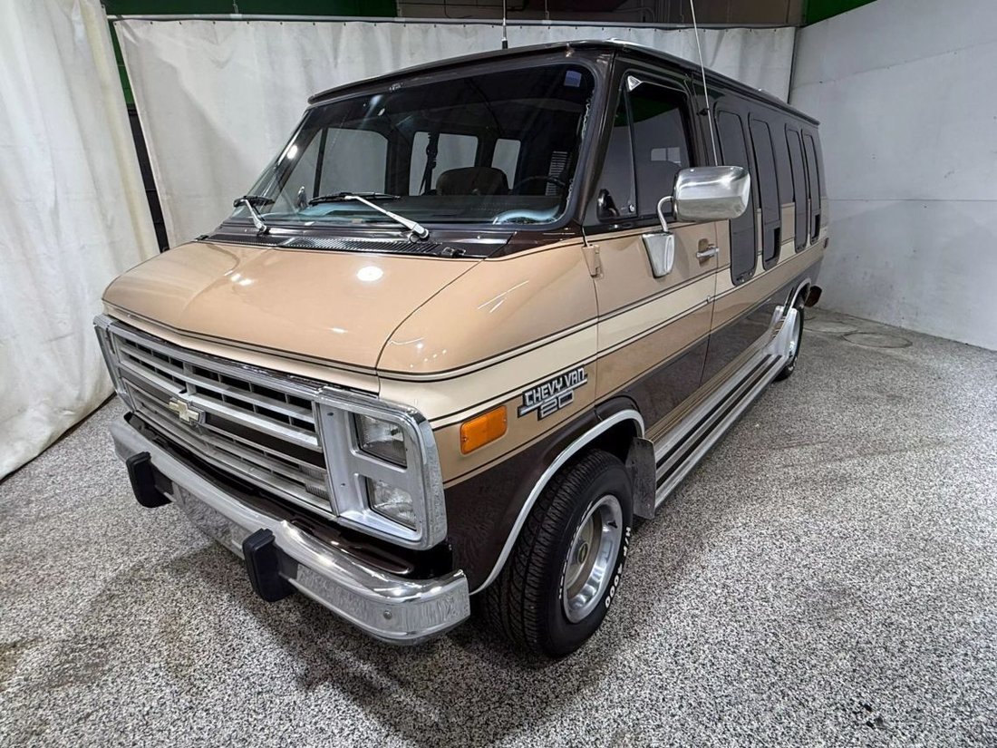 1985 Chevrolet G20 In Bensenville, Il, United States For Sale (15317329)