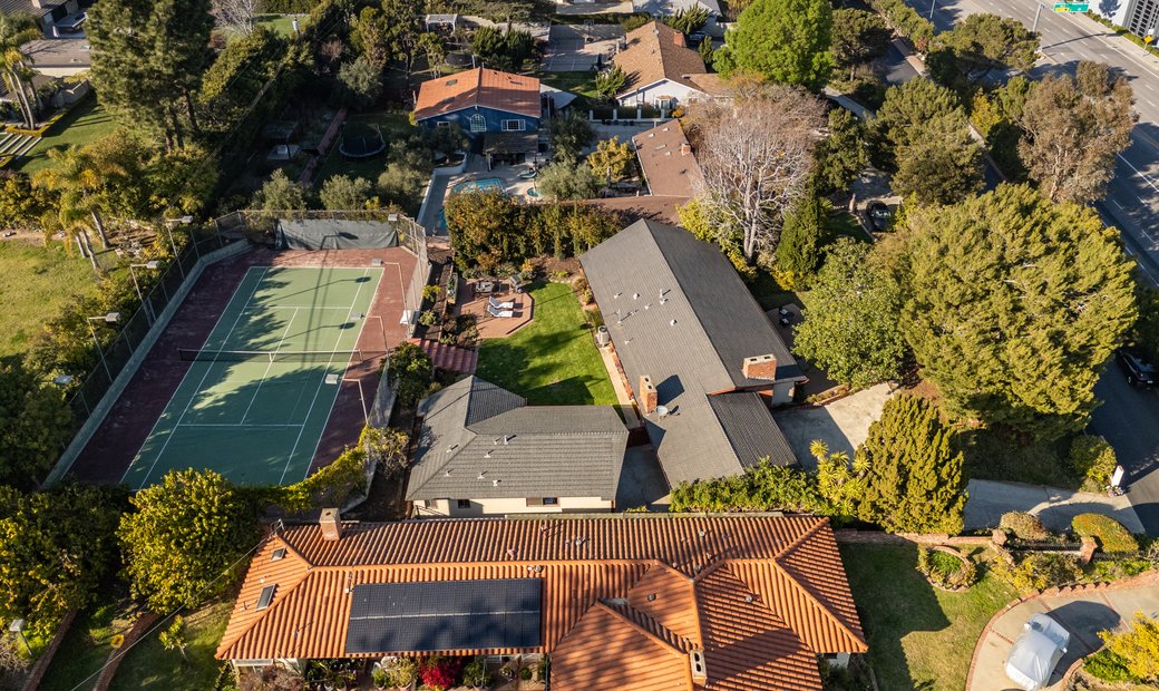 7107 South Sepulveda Boulevard, Los In Los Angeles, California, United ...