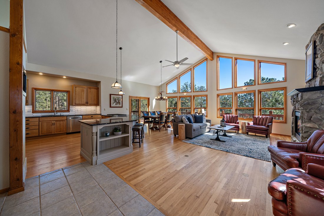 Stunning 4 Bed Conifer Home On 5 Acres With In Conifer, Colorado ...