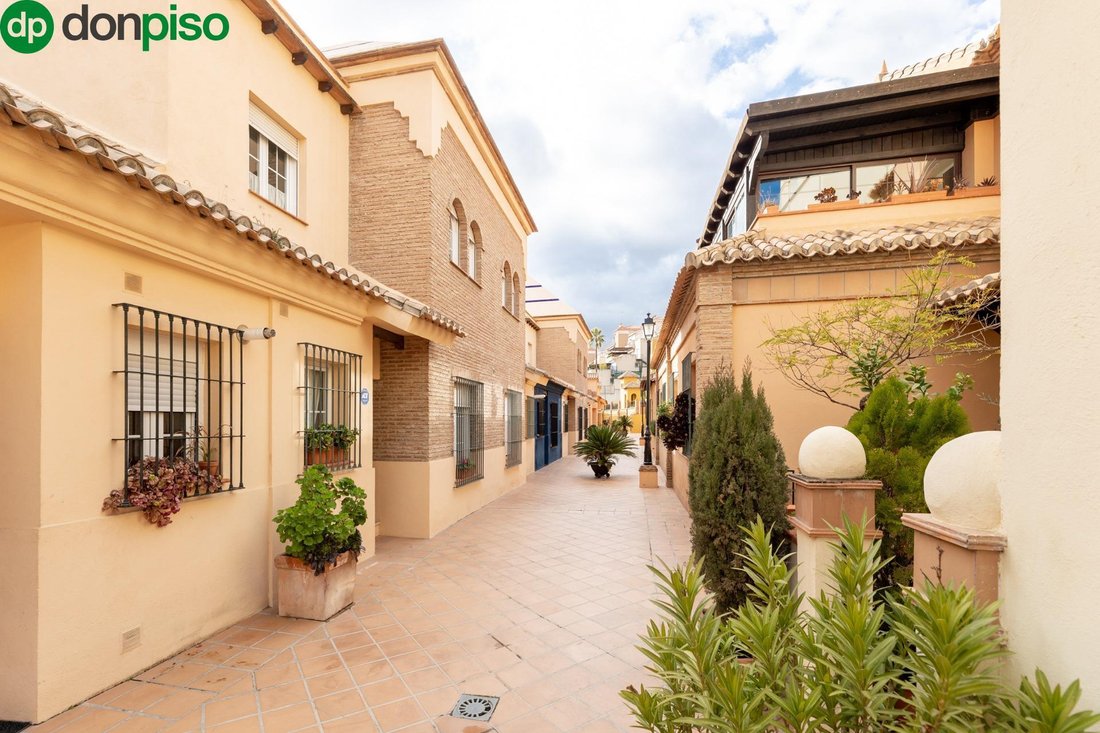 Granada Terraced House In Granada, Andalusia, Spain For Sale (15316913)