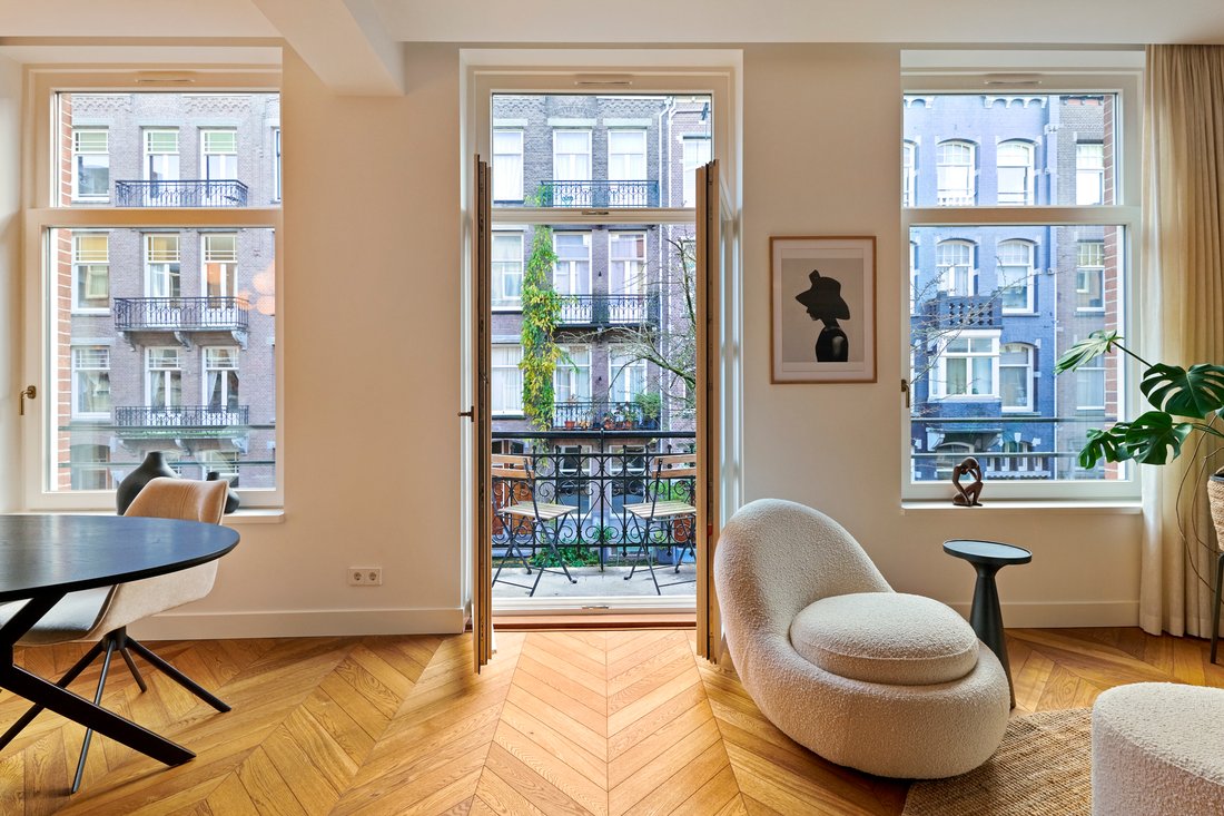 Very Charming And High End Renovated In Apollobuurt, North Holland ...