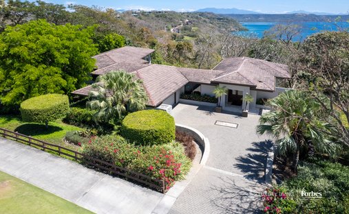 Luxury houses with tennis court for sale in Papagayo Peninsula ...