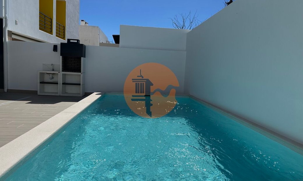 Magnificent 4 Bedroom Villa With Pool In Moncarapacho, Faro District ...