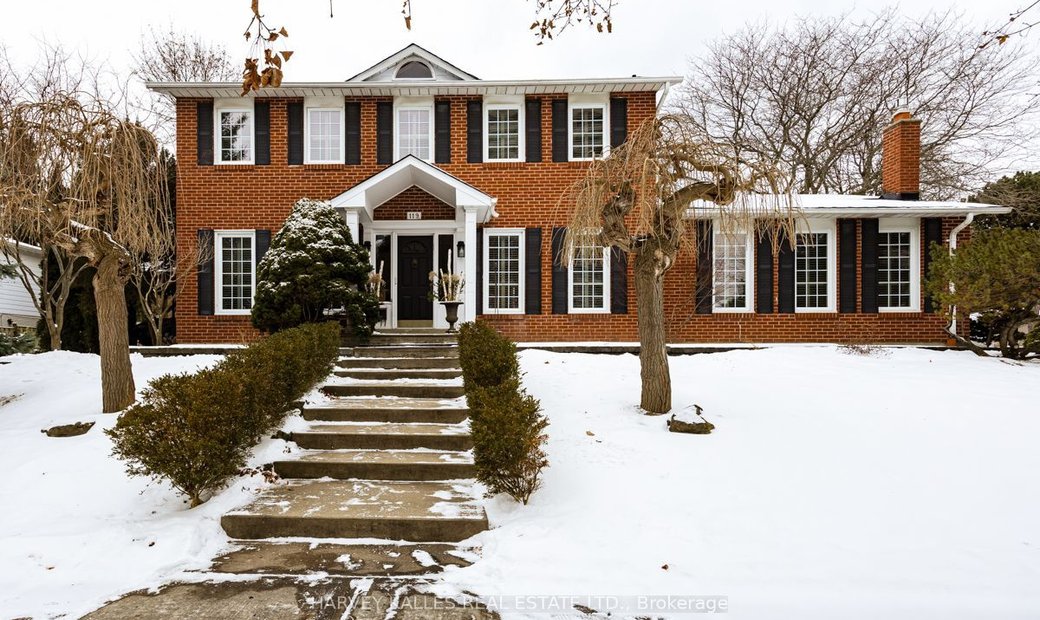 Spacious Light Filled Home In Tranquil Denlow In Toronto, Ontario ...