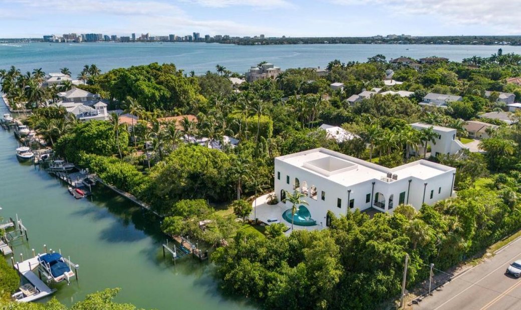 3482 Flamingo Avenue In Siesta Key, Florida, United States For Sale ...