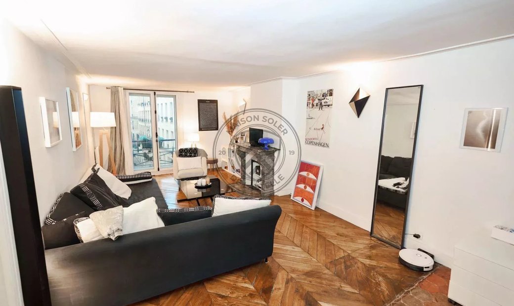 Paris 4ème Apartment In Paris, île De France, France For Sale (15332187)