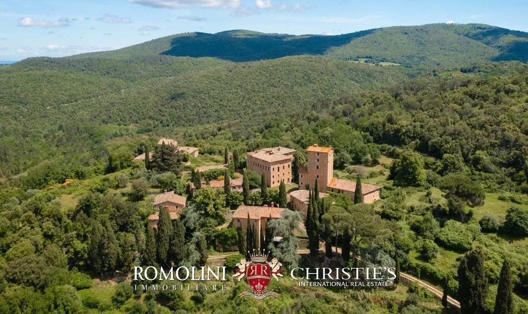 Medieval Hamlet To Be Restored For Sale In Val In Casole D'elsa ...