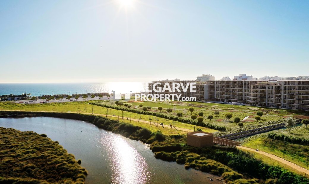 Luxury Three Bedroom Beachfront In Armação De Pêra, Faro District ...