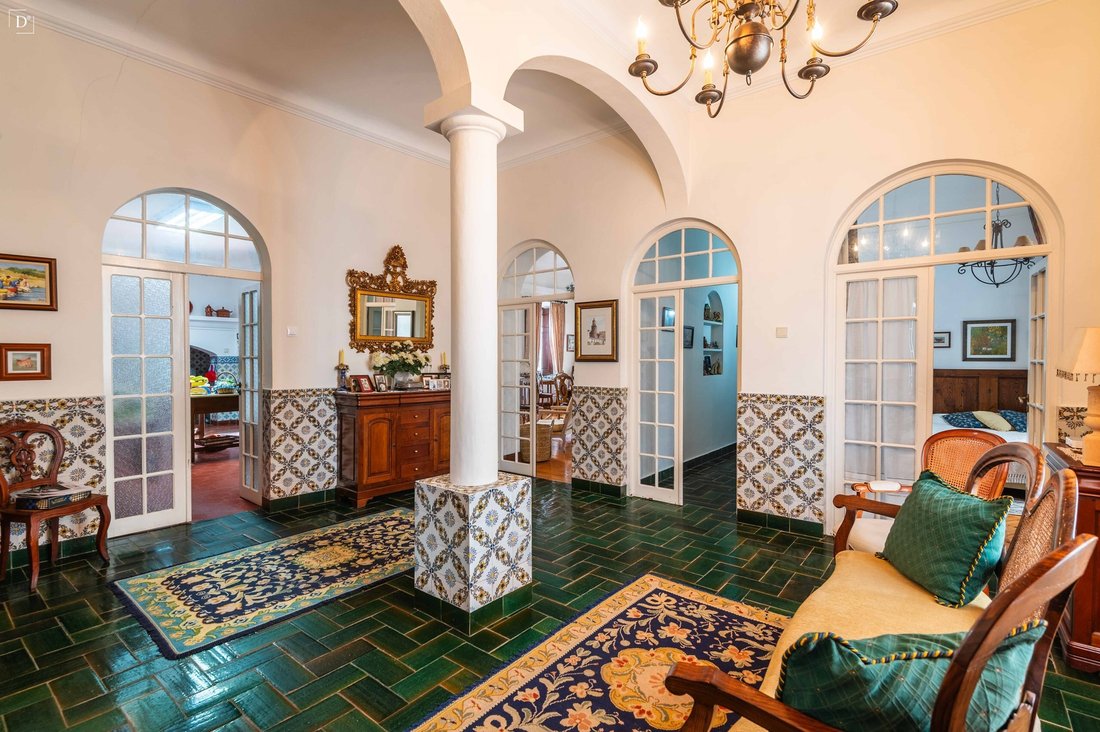 Timeless Elegance: A Historic Manor House In Moura, Beja District ...