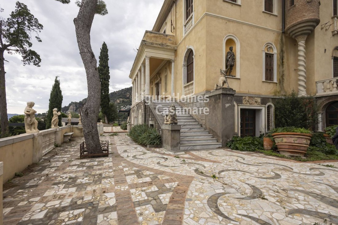 Villa Alassio In Regione Monti, Liguria, Italy For Sale (11297204)