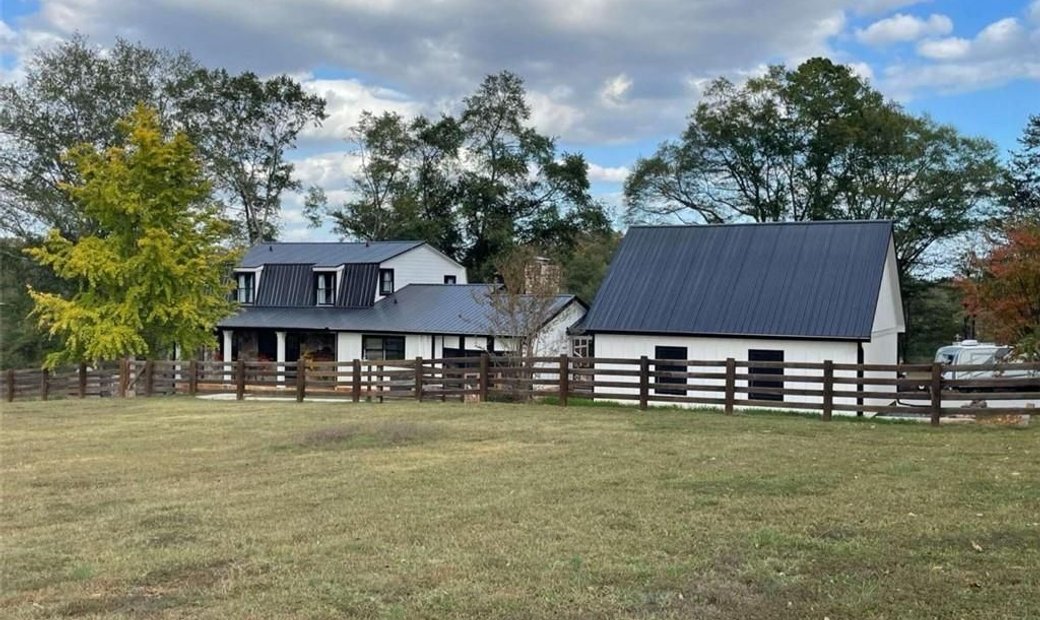 Newly Renovated Homestead In Euharlee, Georgia, United States For Sale ...
