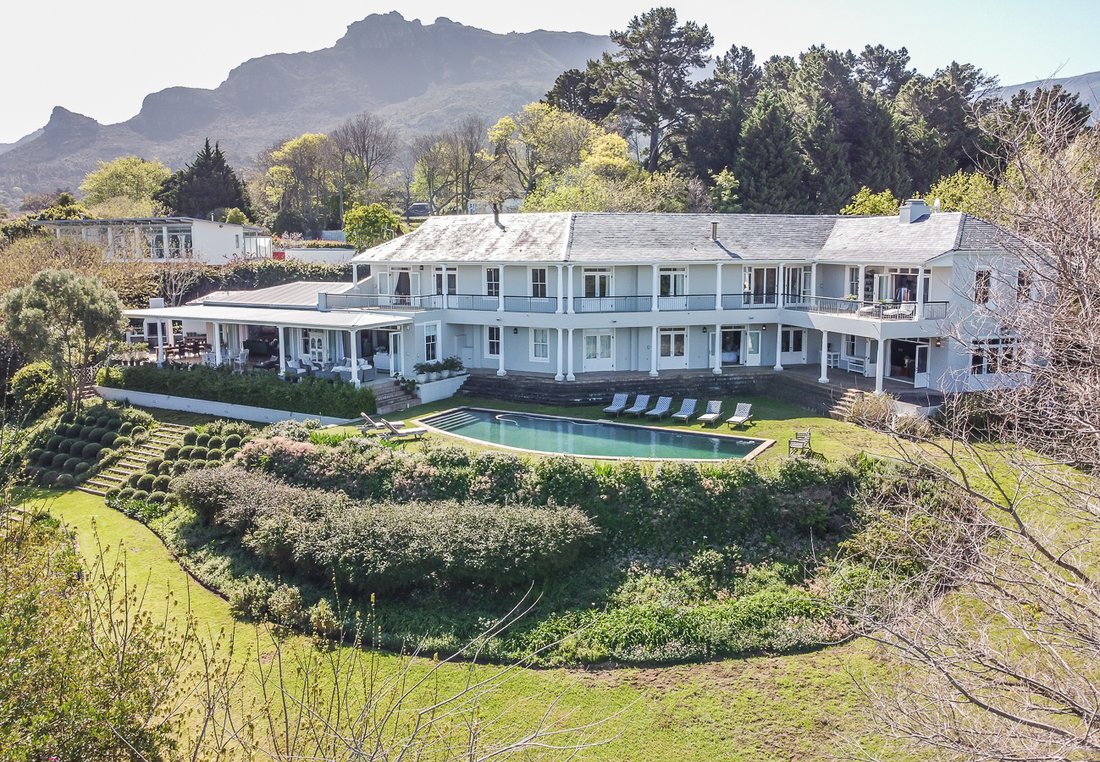 Constantia Upper Elegance With Far In Cape Town, Western Cape, South ...