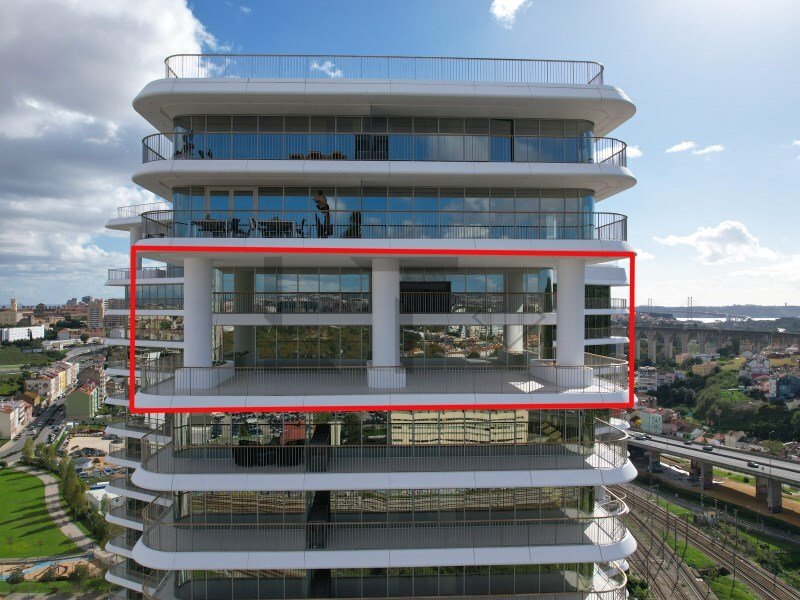 6 Bedroom Duplex Apartment In Infinity Tower With In Lisbon, Lisbon ...