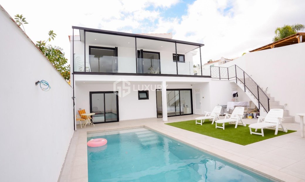 Detached 5 Bedroom Villa In Chayofa In La Camella, Canary Islands, Spain For Sale (15342449)