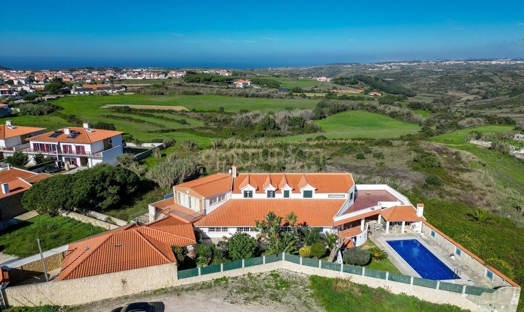 Moradia T6 A 5 Minutos Da Praia Do In São João Das Lampas, Lisbon ...