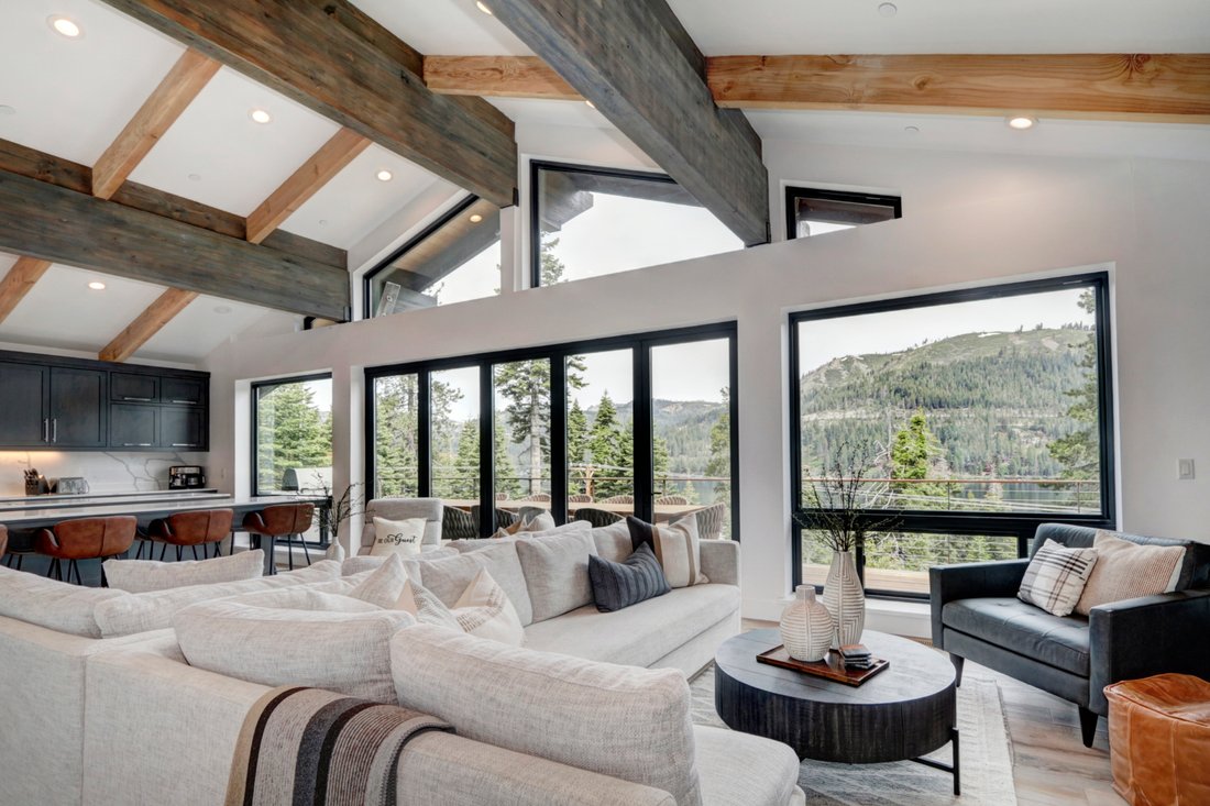Stunning Modern Lake House Near Tahoe In Truckee, California, United ...