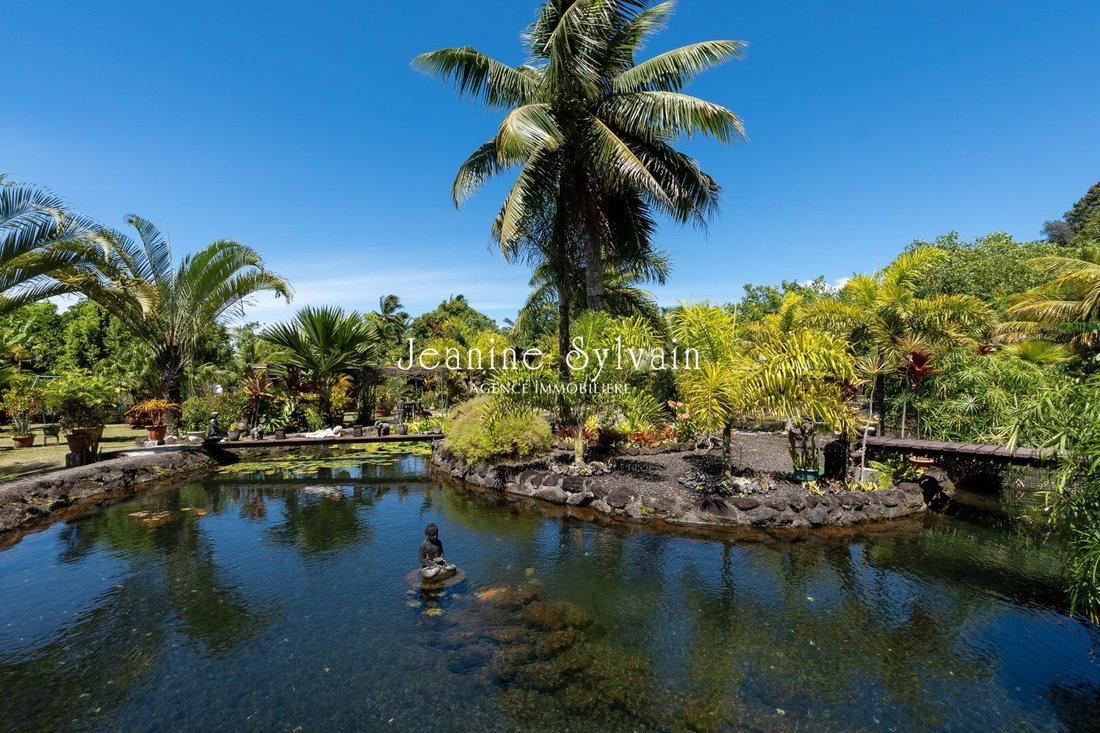 Papara House In Paparā, Windward Islands, French Polynesia For Sale ...