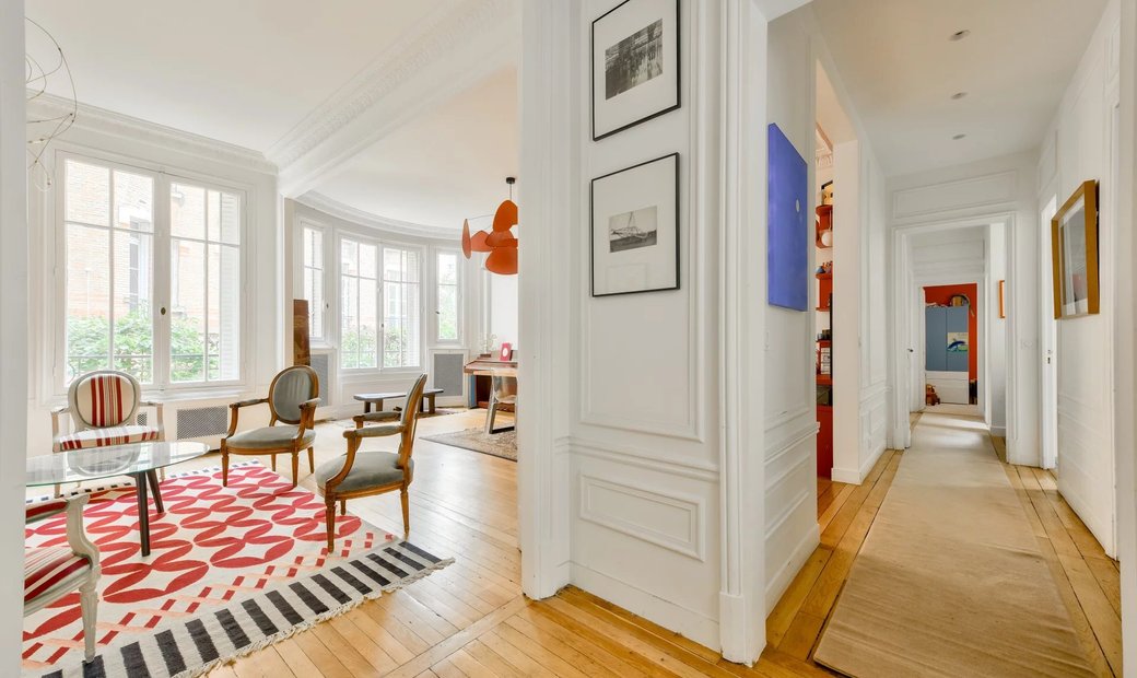 Family Apartment Hoch / Friedland In Paris, île De France, France For ...