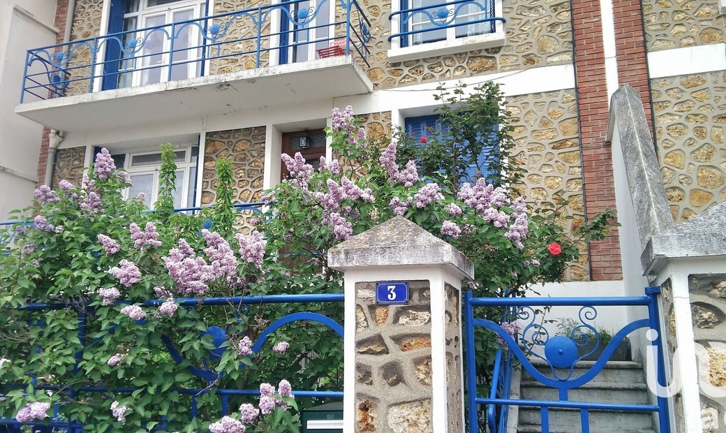 Vente Maison/Villa 8 Pièces In Poissy, île De France, France For Sale ...