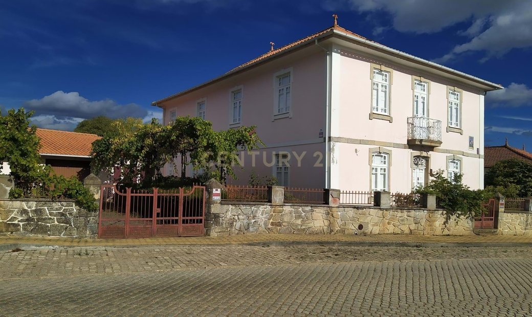 Moradia Peredo (Macedo De Cavaleiros) In Gebelim, Bragança District ...
