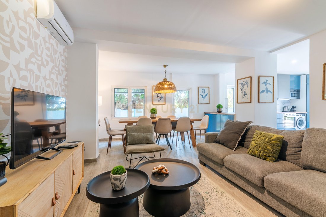T6 House Alenquer Carregado In Carregado E Cadafais, Portugal For Sale ...