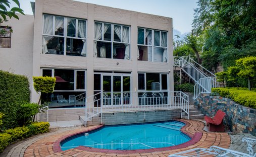 Luxury houses with library for sale in Florida Park, Roodepoort ...
