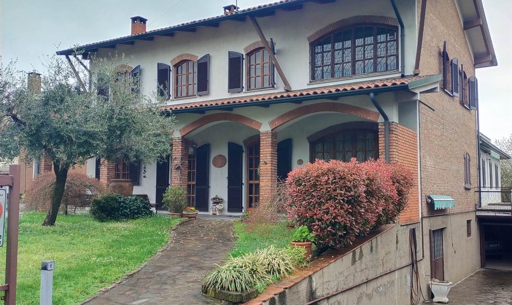 Single Villa In Agrate Brianza On Via Canova In Agrate Brianza, Italy ...