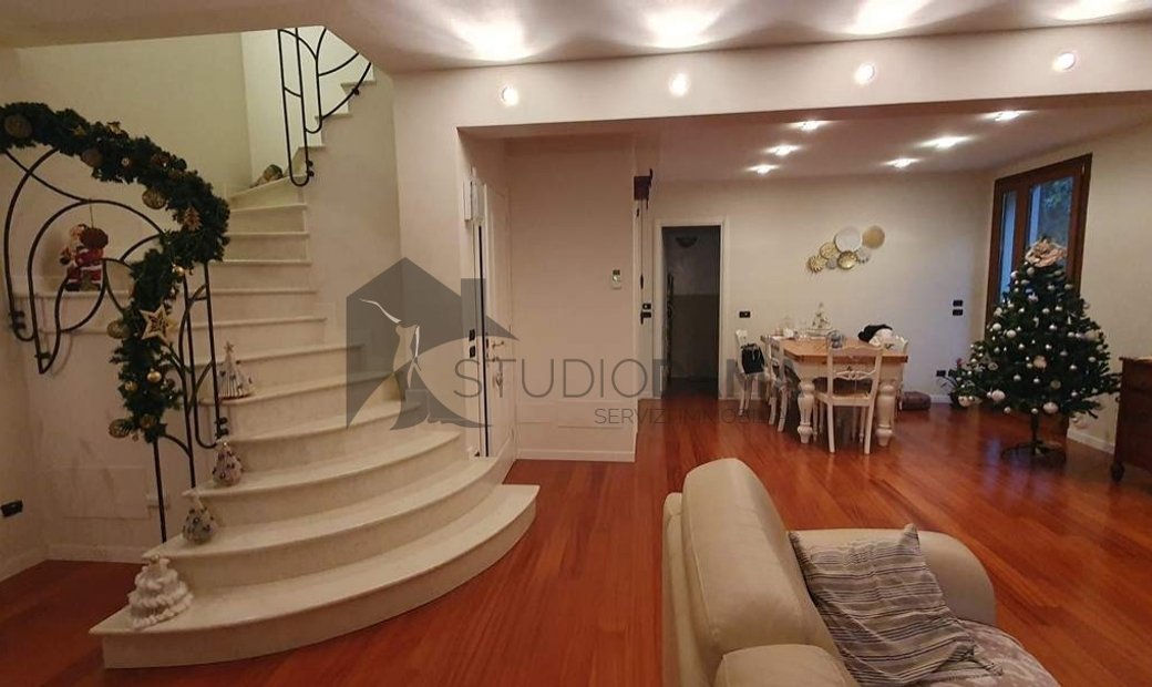 Completely Independent Duplex Free On Three Sides In Lesmo, Lombardy ...