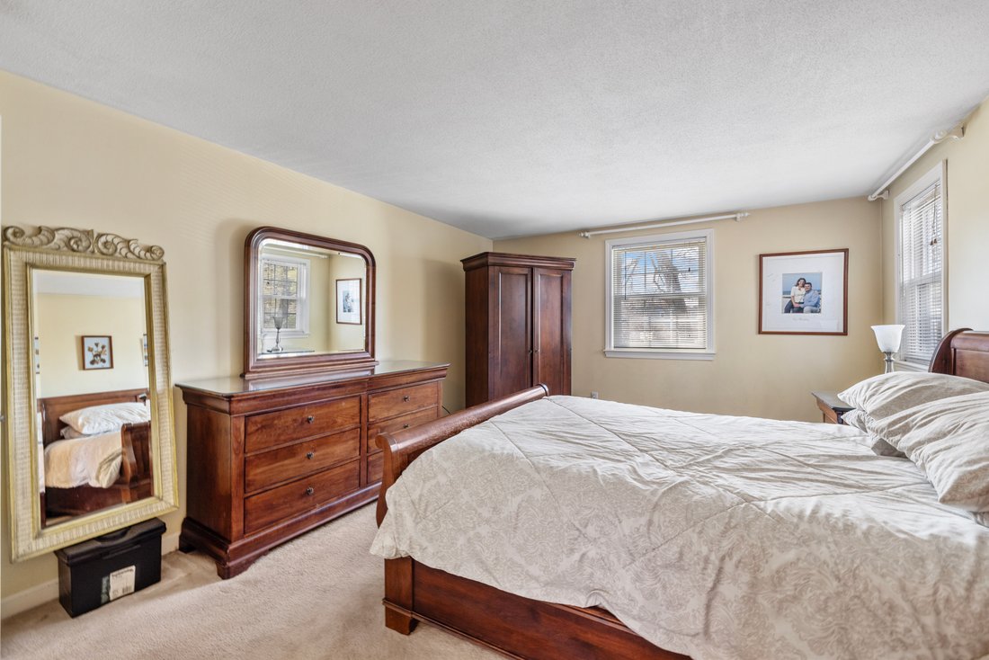 Beautiful Colonial Home In Norwood, Massachusetts, United States For ...