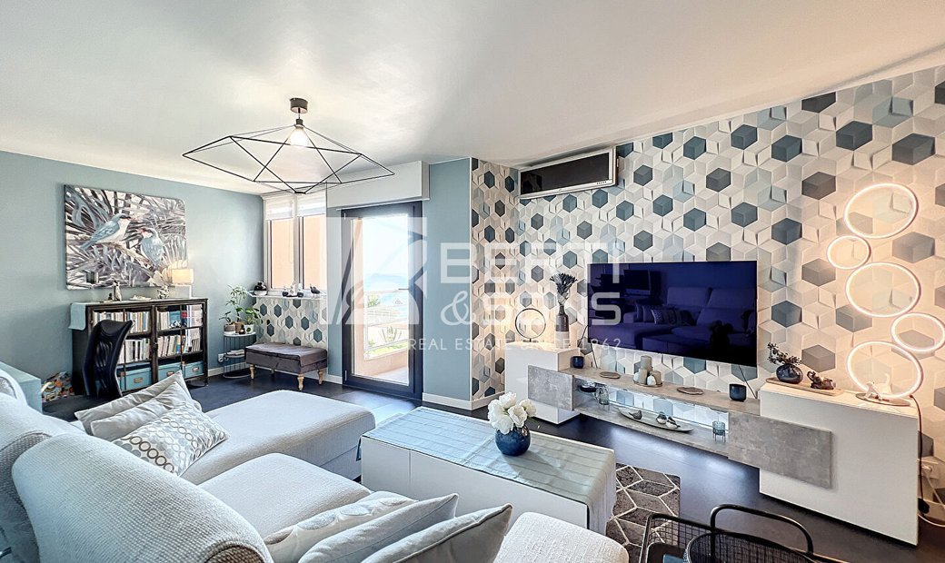 Le Trayas Seafront In Théoule Sur Mer, Provence Alpes Côte D'azur ...