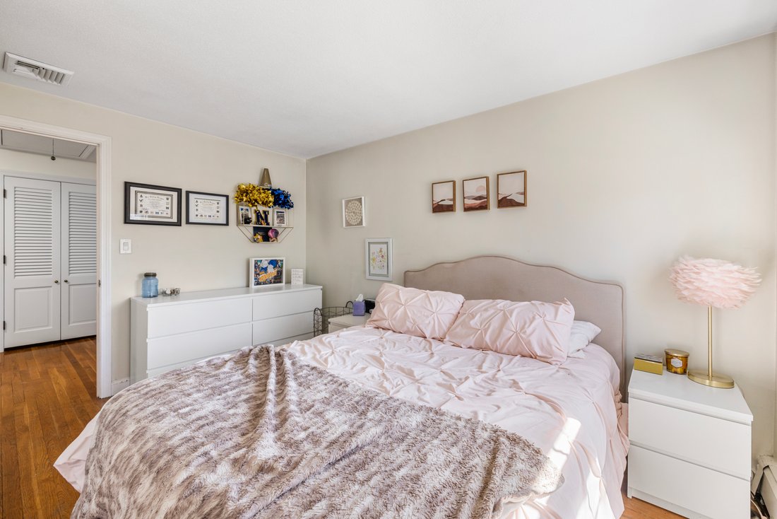 Beautiful Colonial Home In Norwood, Massachusetts, United States For ...