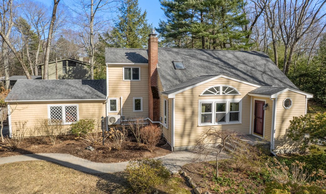 Charming Wayland Home In A Prime In Wayland, Massachusetts, United ...