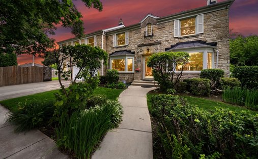 Luxury homes for sale in Chicago, Illinois | JamesEdition