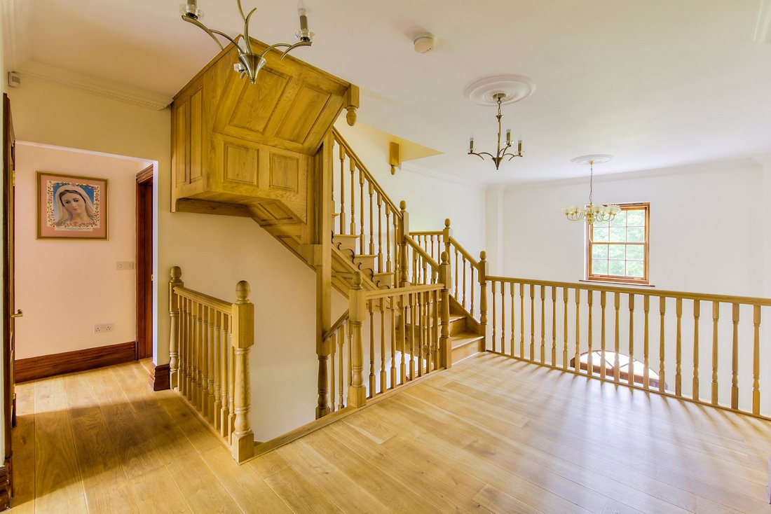 8 Bedroom Detached House For Sale In Bury In Woolpit, England, United ...