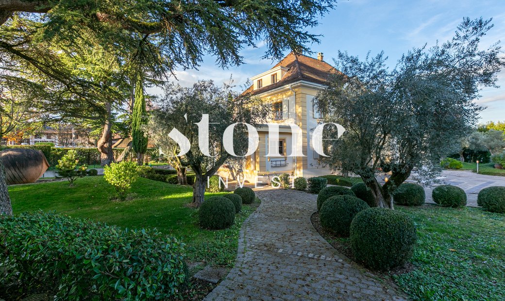 Magnifique Manoir Avec Maison D'hôtes Et Grand Garage Dans Founex, Vaud ...