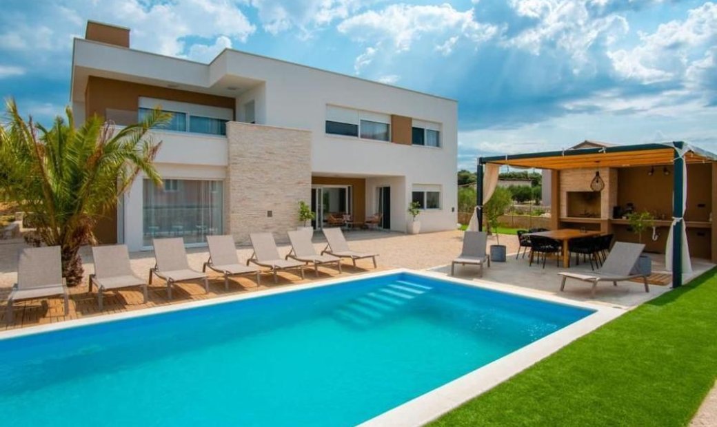 Villa For Sale In Mandre, Kolan, Karlobag In Mandre, Zadar County ...