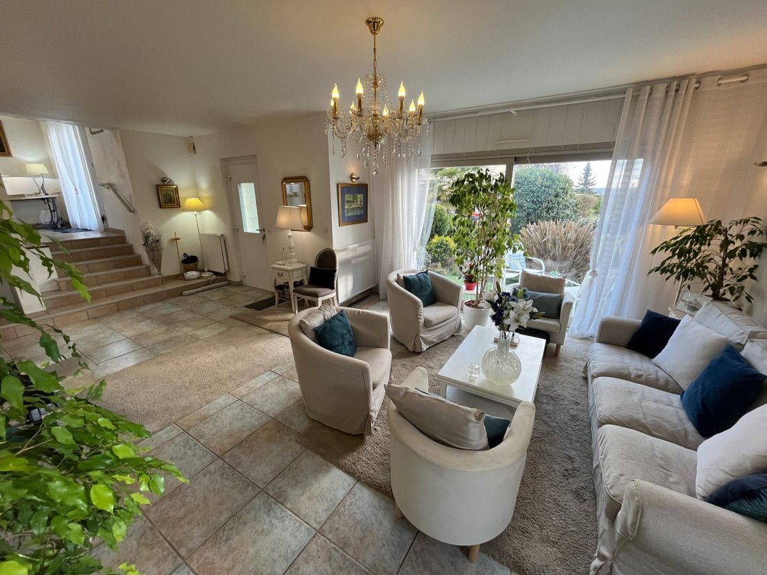 Bruz Individuelle In Bruz, Brittany, France For Sale (15377767)