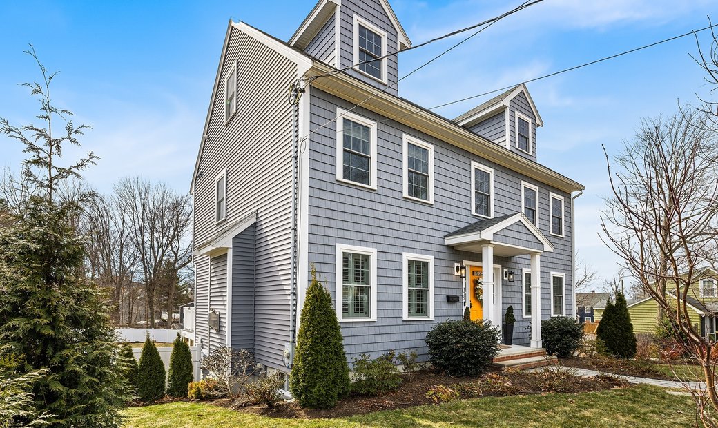 122 Lowell St In Reading, Massachusetts, United States For Sale (15379960)
