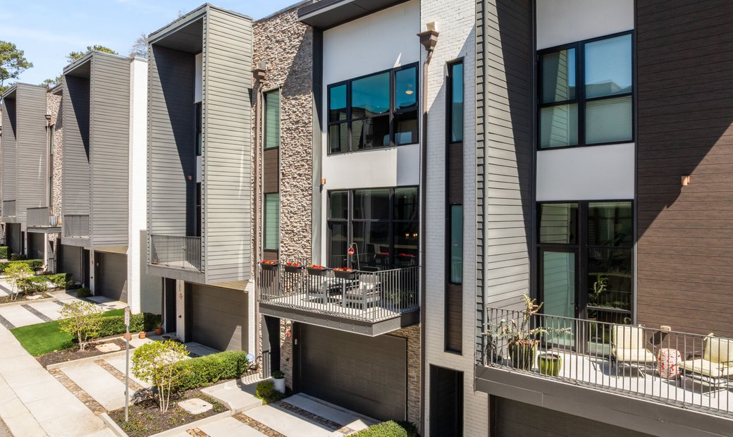 Experience Modern Luxury Townhome Living In Decatur, Georgia, United ...